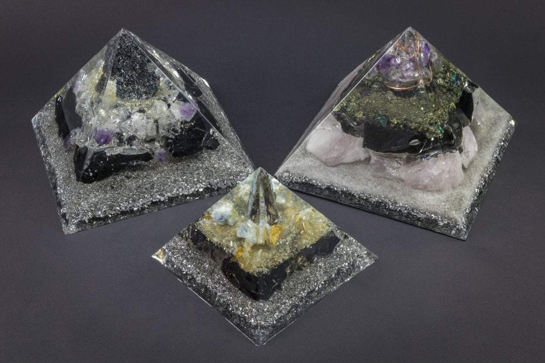 Definitive Guide To Use A Crystal Pyramid At Home – AtPerry's Healing ...
